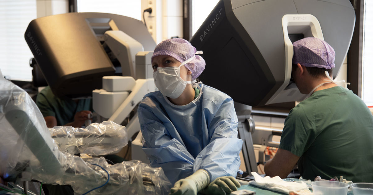 Ringerike sykehus leder an i opplæring innen robotkirurgi - Vestre Viken HF